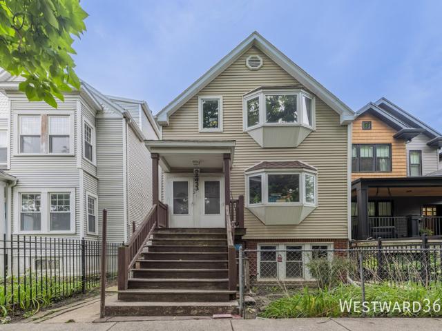 3 BR, 2 BA Apartment 2433 N Talman Ave, Chicago, IL 60647