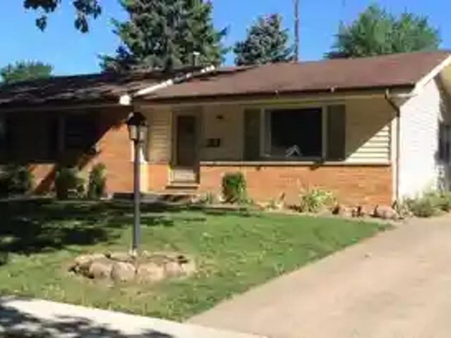 3 BR, 2 BA Apartment 2437 Idlewild Dr, Springfield, IL 62704