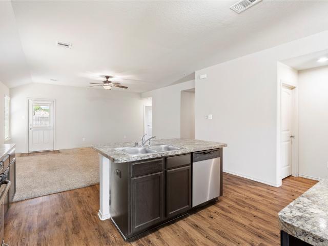 3 BR, 2 BA Apartment 24407 Pigeon Berry Drive, Spring, TX 77373