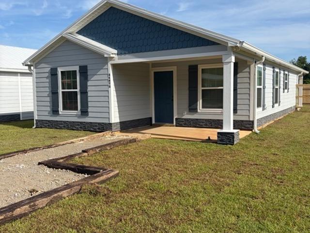 3 BR, 2 BA Apartment 24672 Chestnut Street, Unit 24672, Elberta, AL 36530