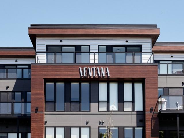 3 BR, 2 BA Apartment 253 Lake Street East Unit 307, Wayzata, MN 55391