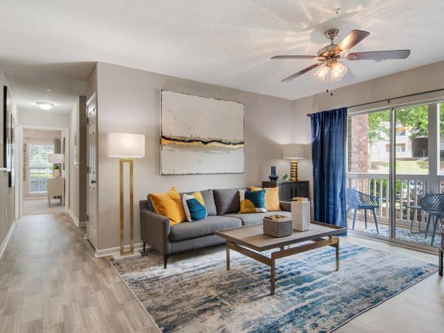 3 BR, 2 BA Apartment 250 Evergreen Terrace Unit 316, Stockbridge, GA 30281