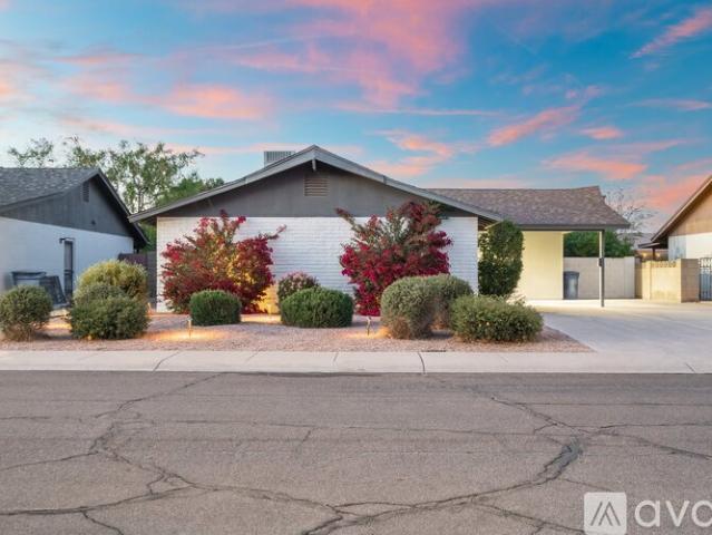 3 BR, 2 BA Apartment 2510 East Hermosa Drive, Tempe, AZ 85282