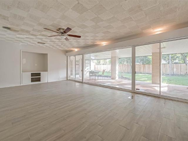 3 BR, 2 BA Apartment 2511 Maroneal St, Houston, TX 77030