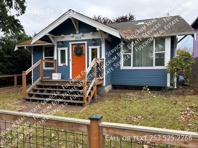 3 BR, 2 BA Apartment 2533 James St, Bellingham, WA 98225