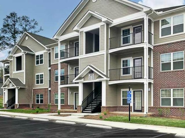 3 BR, 2 BA Apartment 2540 Bluffs View Drive Unit 22529, Raleigh, NC 27610