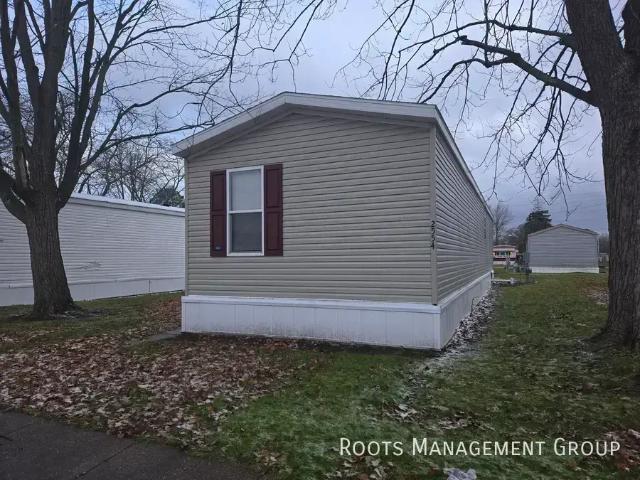 3 BR, 2 BA Apartment 2554 Apollo Drive, Saginaw, MI 48601