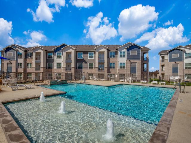 3 BR, 2 BA Apartment 255 FM157 Unit 1102, Venus, TX 76084