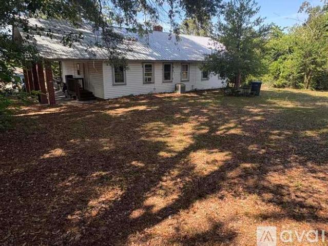 3 BR, 2 BA Apartment 2564 Richmond Hill Rd, Unit 1, Augusta, GA 30906