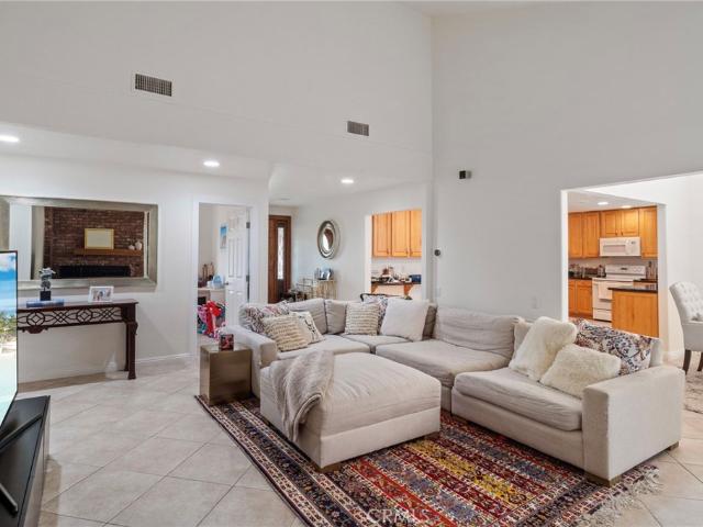 3 BR, 2 BA Apartment 25902 VÃ­a Del Sur, Mission Viejo, CA 92691