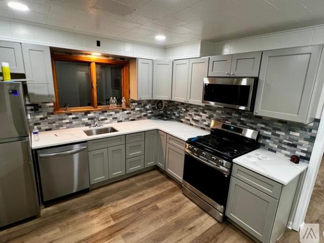 3 BR, 2 BA Apartment 25 Summit Avenue, Unit 2, Elmwood Park, NJ 07407