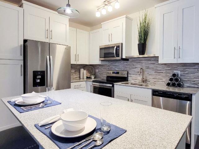 3 BR, 2 BA Apartment 2600 Prairie Winds Dr Unit 0810, Saint Charles, IL 60174