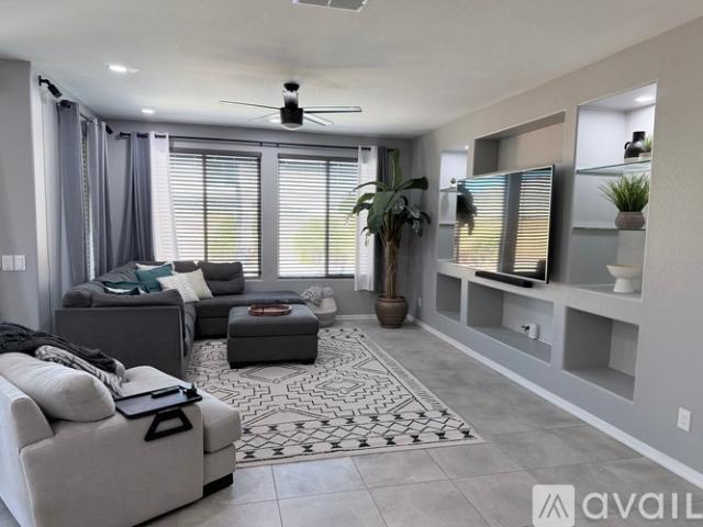 3 BR, 2 BA Apartment 26028 W Matthew Dr, Buckeye, AZ 85396