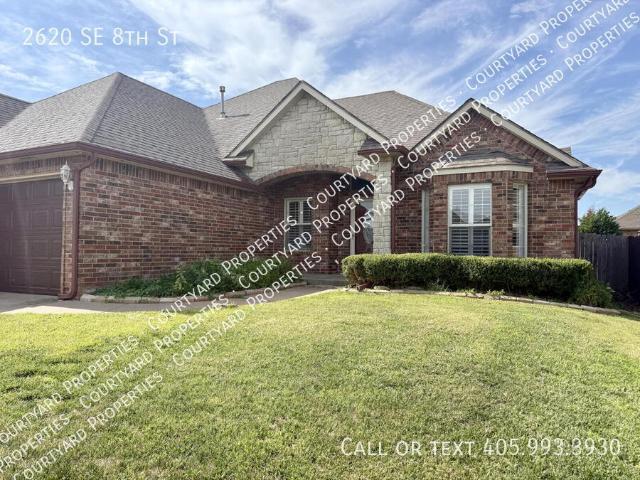 3 BR, 2 BA Apartment 2620 SE 8th St, Moore, OK 73160