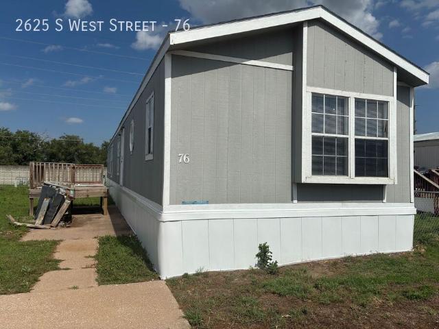 3 BR, 2 BA Apartment 2625 S West Street, Wichita, KS 67217