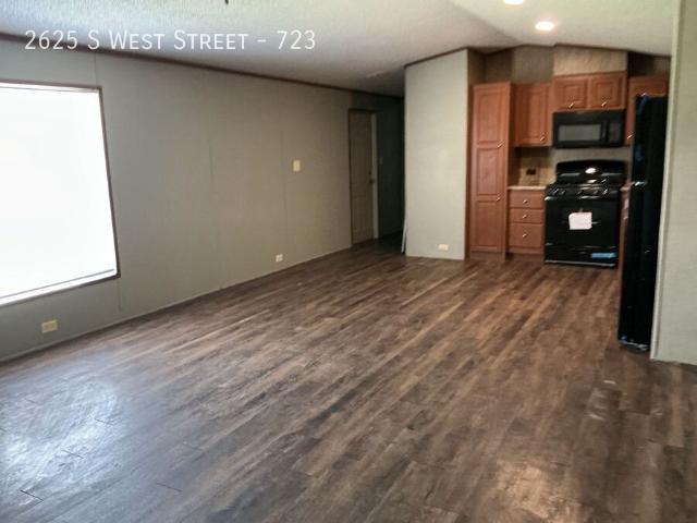 3 BR, 2 BA Apartment 2625 S West Street, Wichita, KS 67217