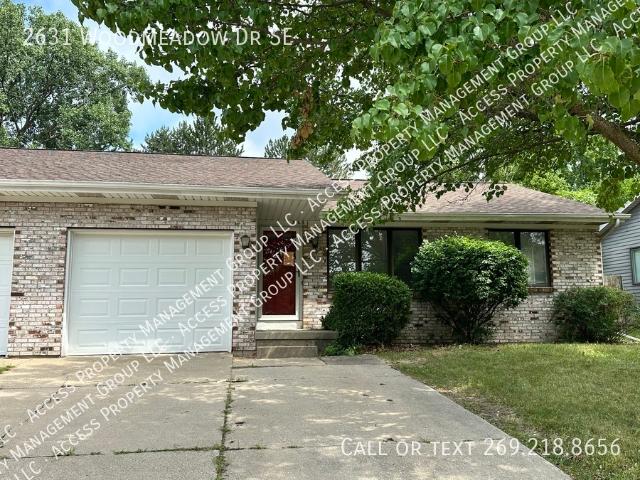 3 BR, 2 BA Apartment 2631 Woodmeadow Dr SE, Grand Rapids, MI 49546