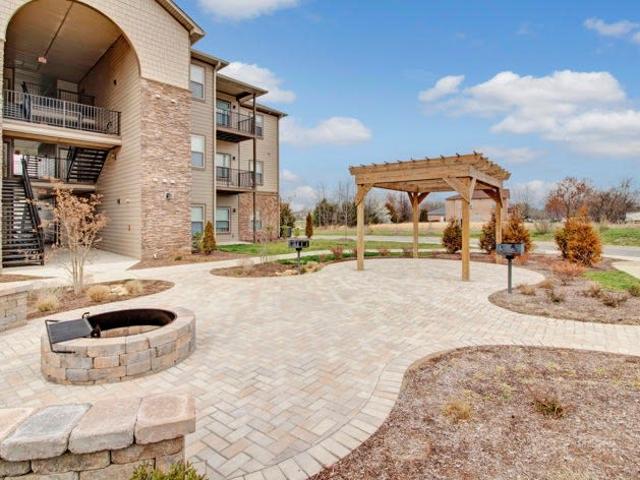 3 BR, 2 BA Apartment 2650 Merchants Walk Unit B101 ADA, Murfreesboro, TN 37128