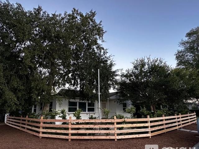 3 BR, 2 BA Apartment 2698 Redlands Dr, Costa Mesa, CA 92627