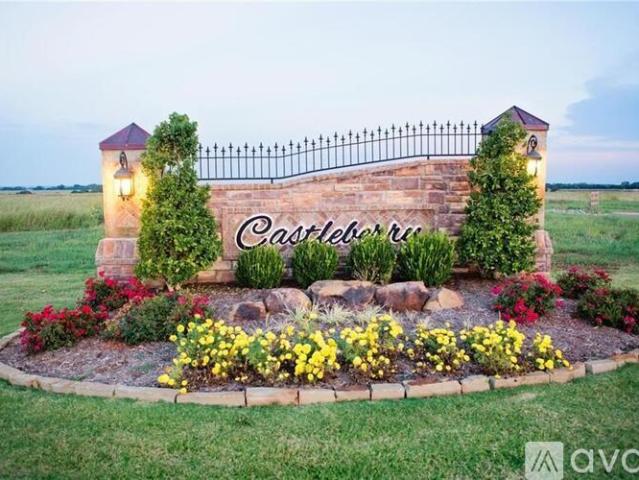 3 BR, 2 BA Apartment 2704 NW 195th St, Edmond, OK 73012