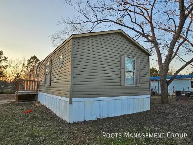 3 BR, 2 BA Apartment 2710 West Oakridge #44, Albany, GA 31721