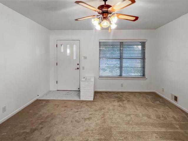 3 BR, 2 BA Apartment 2711 West Morton Street, Denison, TX 75020