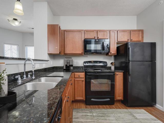 3 BR, 2 BA Apartment 2720 Canyon Club Dr Unit 04 200, Plainfield, IN 46168