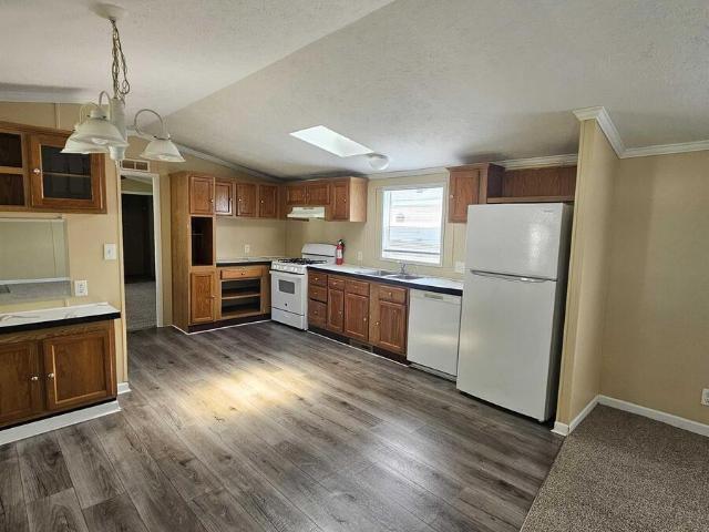 3 BR, 2 BA Apartment 2737 W. Washington Center, Fort Wayne, IN 46818