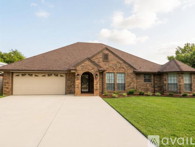 3 BR, 2 BA Apartment 2771 E Stagecoach Rd, Killeen, TX 76542