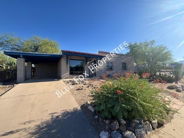3 BR, 2 BA Apartment 2780 West VÃ­a Del Santo, Tucson, AZ 85741