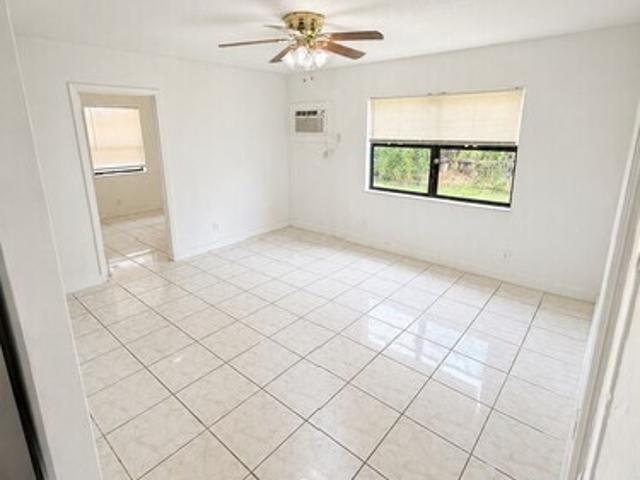3 BR, 2 BA Apartment 2791 Northwest 15th Court, Unit UNIT B, Fort Lauderdale, FL 33311