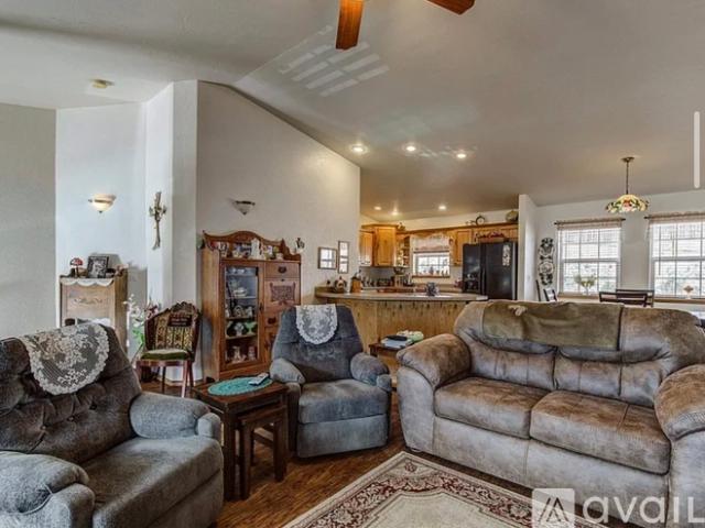 3 BR, 2 BA Apartment 2803 Lincoln Ave, Unit 2803, Cody, WY 82414