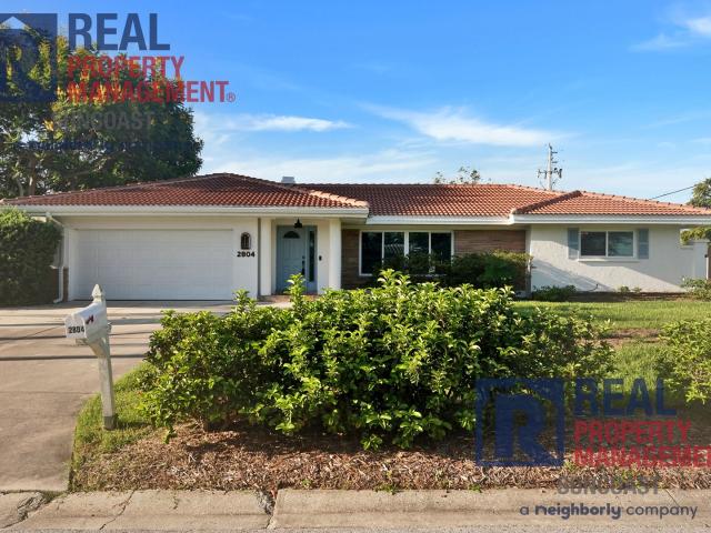 3 BR, 2 BA Apartment 2804 Bougainvillea Street, Sarasota, FL 34239
