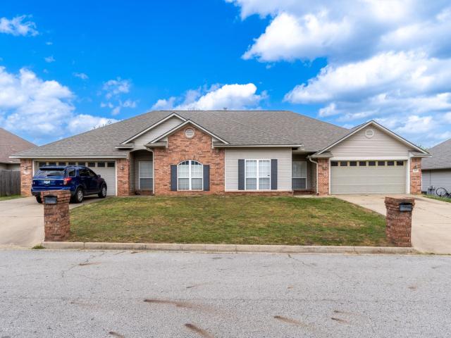 3 BR, 2 BA Apartment 2807 Fairway Hamlet Ct, Fort Smith, AR 72908