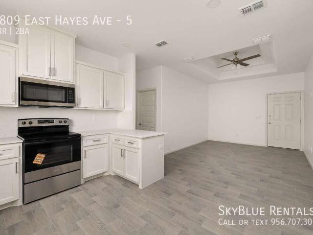 3 BR, 2 BA Apartment 2809 East Hayes Ave, Alton, TX 78573