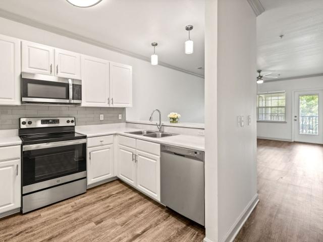 3 BR, 2 BA Apartment 280 Blue Moon Crossing Unit 402, Pooler, GA 31322