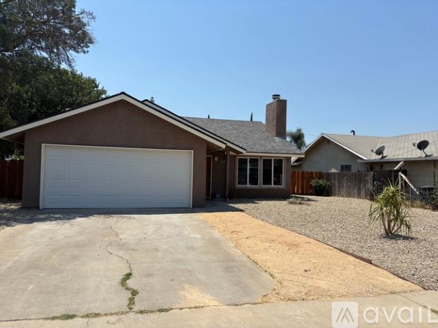 3 BR, 2 BA Apartment 28260 Posey Avenue, Madera, CA 93638