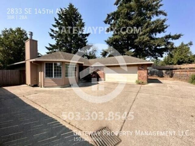 3 BR, 2 BA Apartment 2833 SE 145th Ave, Portland, OR 97236