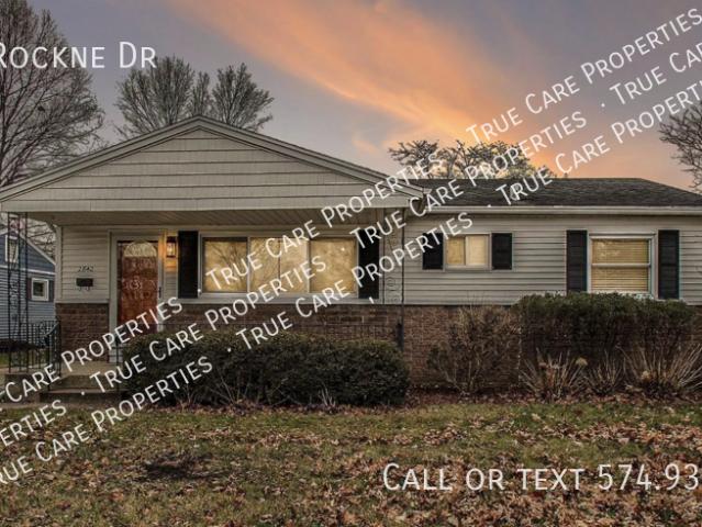 3 BR, 2 BA Apartment 2842 Rockne Dr, South Bend, IN 46615