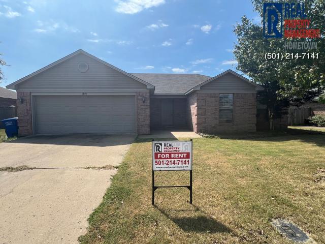 3 BR, 2 BA Apartment 2845 York Lane, Conway, AR 72034