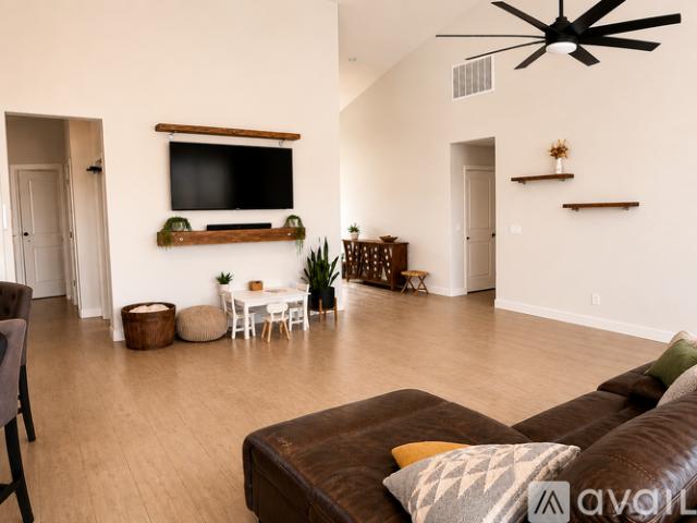 3 BR, 2 BA Apartment 28509 North 226th Lane, Wittmann, AZ 85361