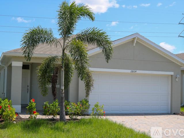 3 BR, 2 BA Apartment 2864 Star Coral Drive, North Fort Myers, FL 33903