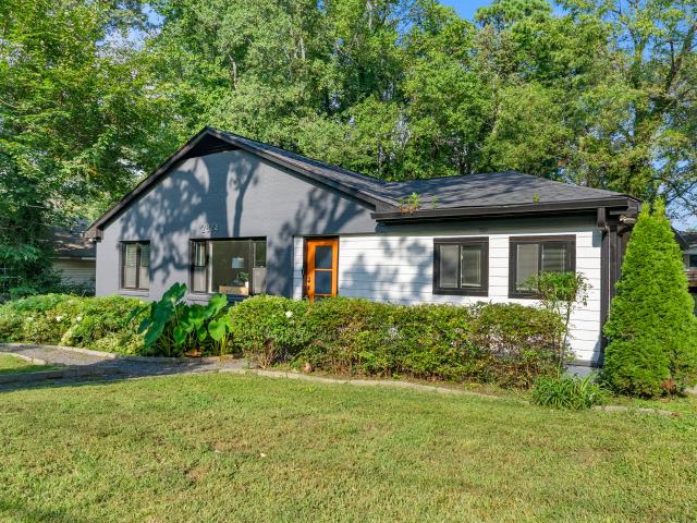 3 BR, 2 BA Apartment 2874 Grand Avenue SW, Atlanta, GA 30315