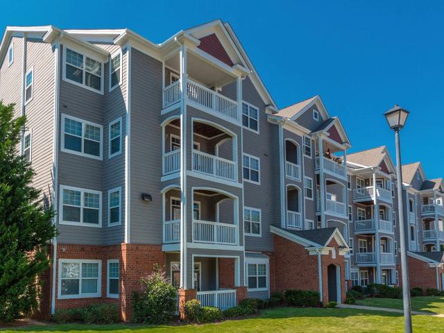3 BR, 2 BA Apartment 2900 Laurel Ridge Way, East Point, GA 30344