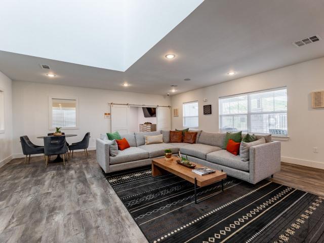 3 BR, 2 BA Apartment 2900 La Junta St Unit 8206, Fort Worth, TX 76114