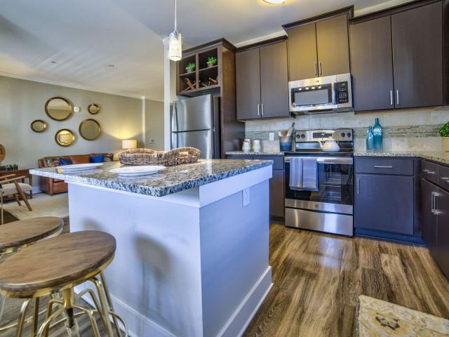 3 BR, 2 BA Apartment 2905 Chastain Meadows Parkway Northwest Unit 1301, Marietta, GA 30066