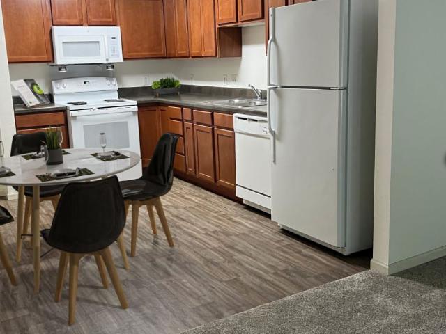 3 BR, 2 BA Apartment 2915 Clover Ridge Drive Unit A 413, Chaska, MN 55318