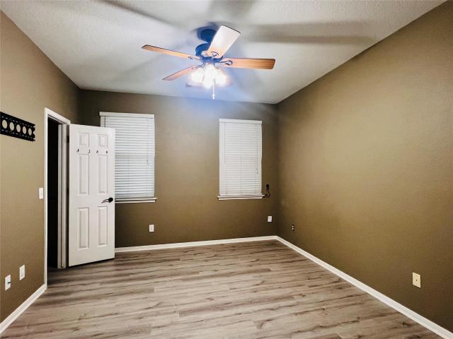 3 BR, 2 BA Apartment 2919 Amber Cliff Drive, Katy, TX 77449