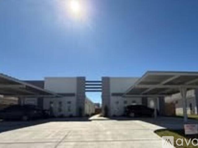 3 BR, 2 BA Apartment 2922 W Driftwood St, Unit 1, 2, 4, Edinburg, TX 78541