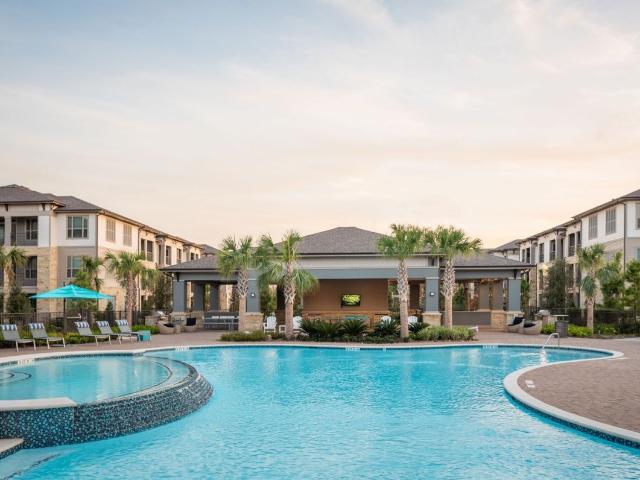 3 BR, 2 BA Apartment 2926 Barker Cypress Road Unit 11201, Houston, TX 77084